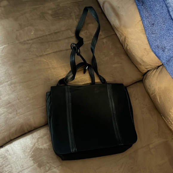 Kenneth Cole | Bags | Kennith Cole Crossbody Bag | Poshmark